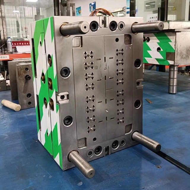 Moldes de plástico personalizados, servicio de moldeo por inyección de plástico personalizado ...